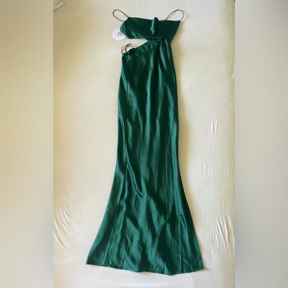 Princess Polly | Dresses | Princess Polly Archer Midi Green | Poshmark